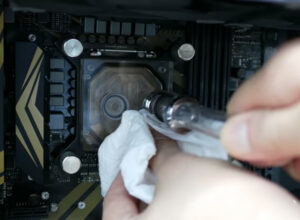 How to Clean Thermal Paste Off CPU [Step-by-Step Instructions]